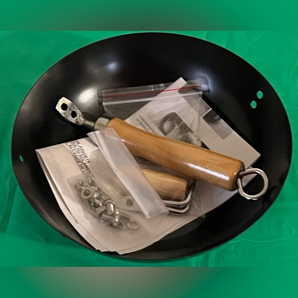 Avon | Kitchen | 8 Inch Carbon Steel Wok Black Pan New | Poshmark